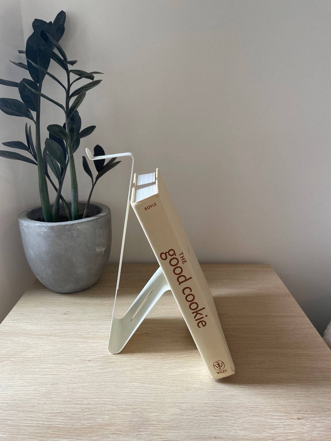 Beige Coffee Table Book, Beige Books, Single Books, Modern Home ...