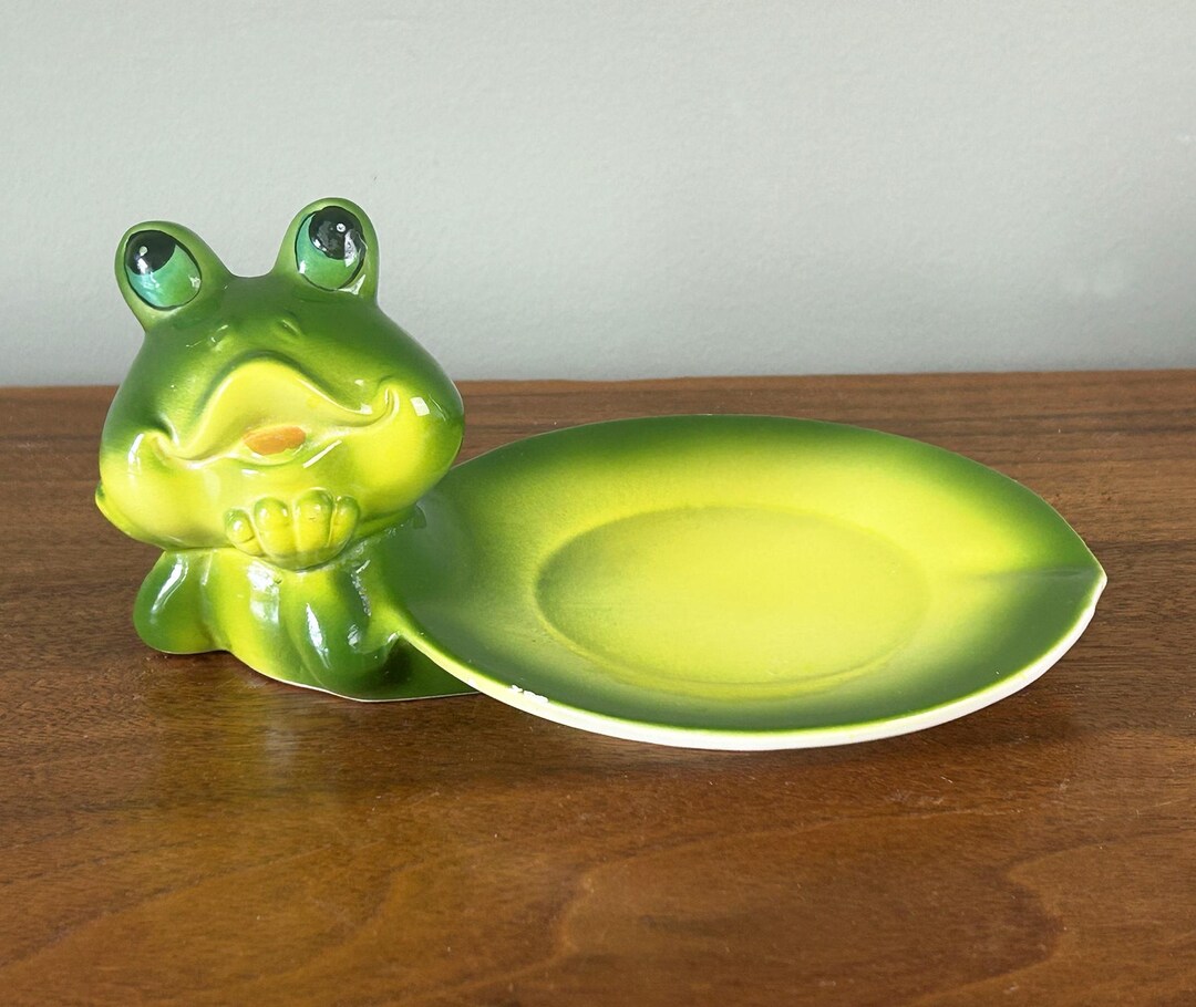 Vintage Ceramic Anthropomorphic Frog Soap Dish Saucer Flower Pot Plate ...