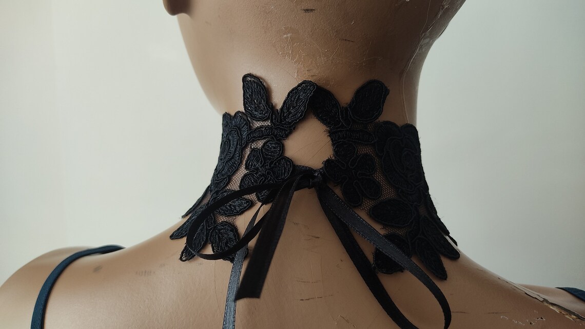 Black Gothic Choker, Lace Collar, Halloween Jewelry, Necklace Halloween ...