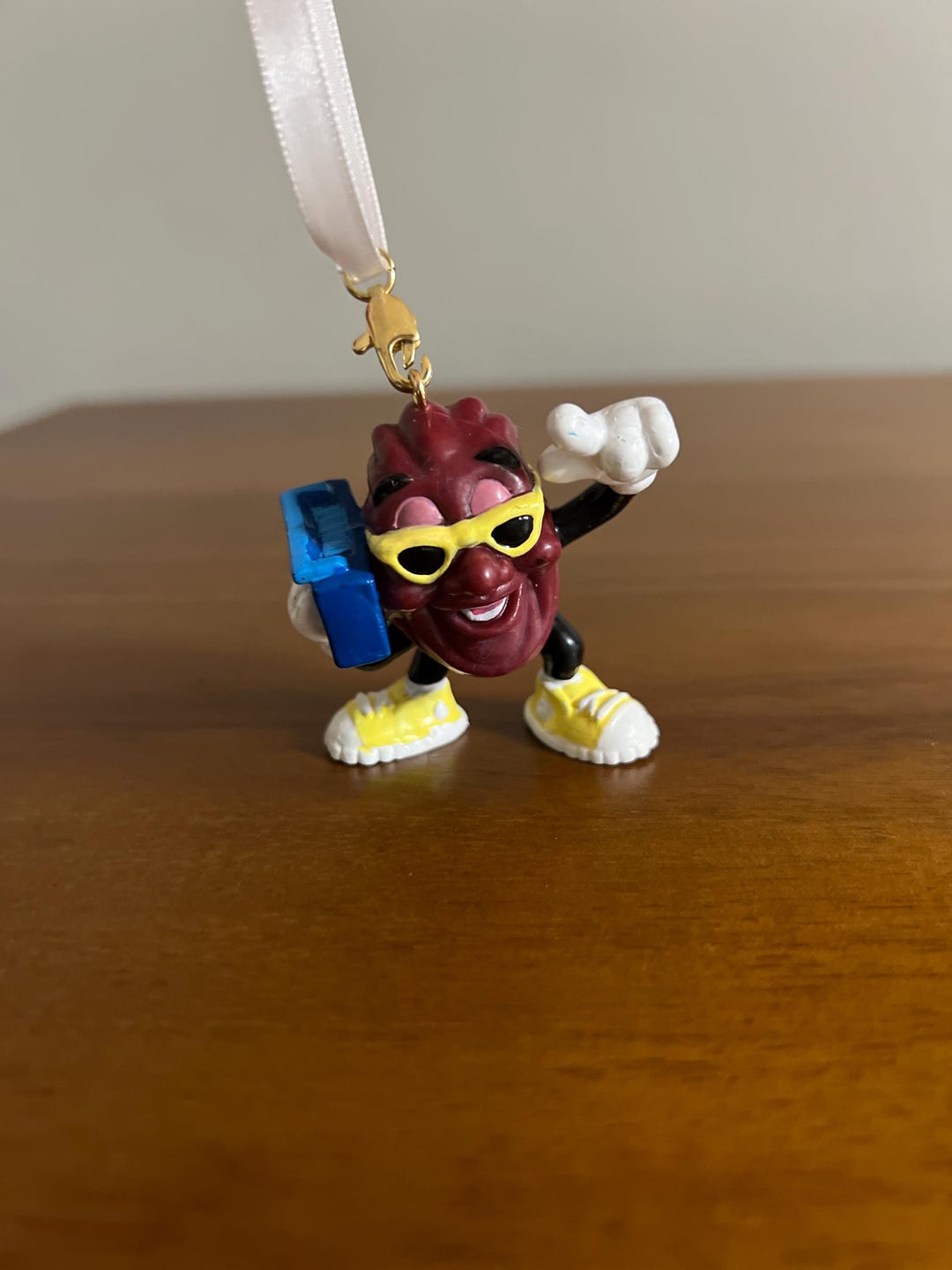 Vintage 1988 California Raisin Boombox Holiday Ornament - Etsy
