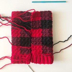 Red Buffalo Check Crochet Hat Pattern - Etsy