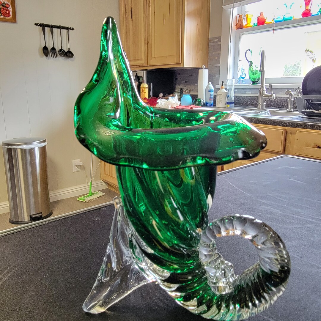 Vintage Blown Green Glass Cornucopia - Etsy