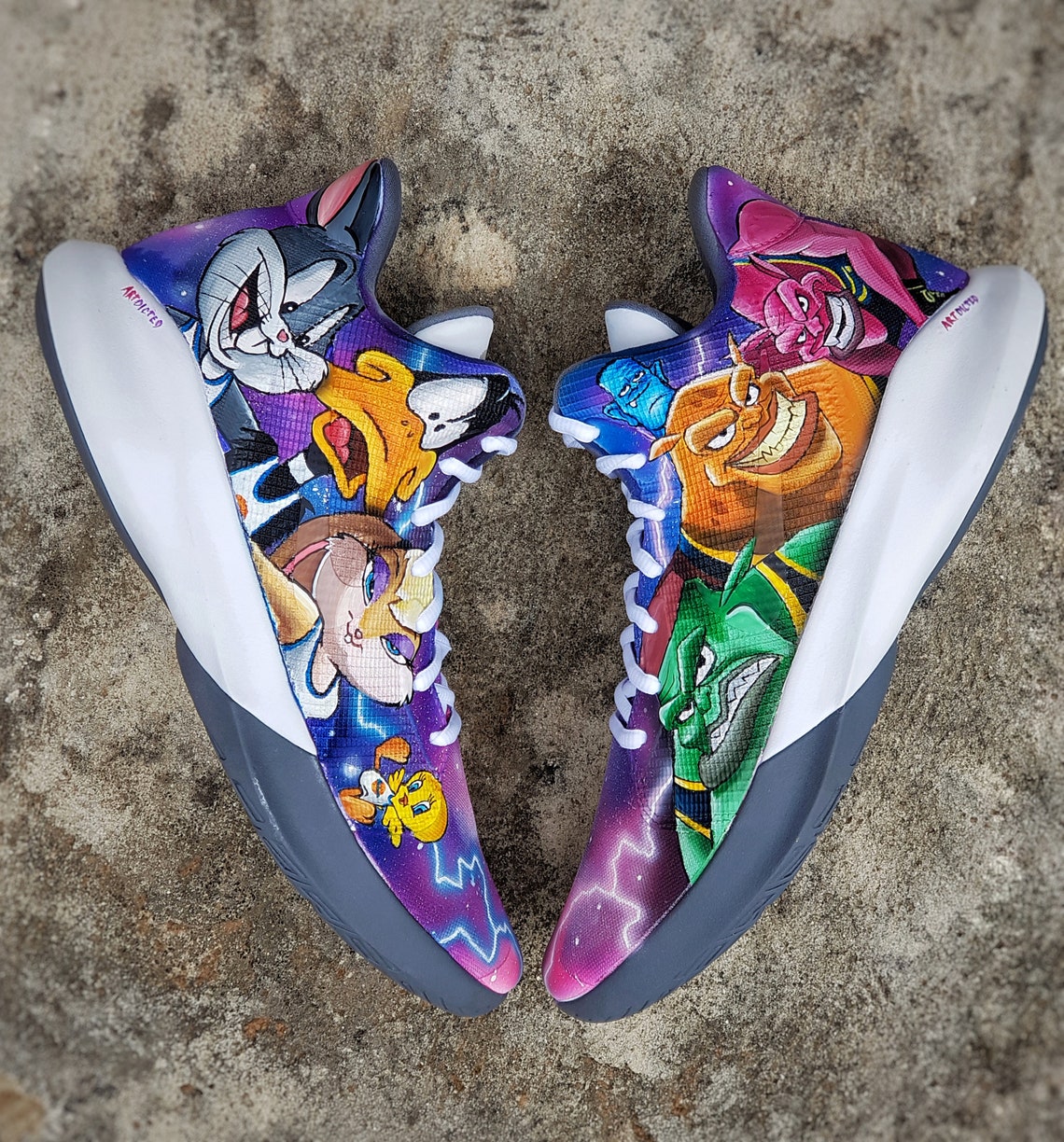 Custom Jam Shoes/ NBA /bugs / Βasketball Shoes/ MJ / Basketball - Etsy