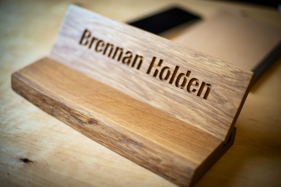 Personalized Desk Name Plate in OAK - Wooden Name Sign - Etsy