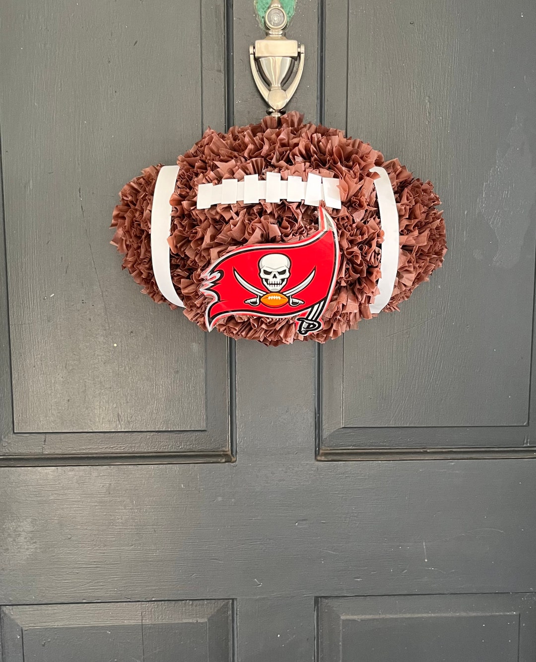 Tampa Bay Buccaneers Football Wreath - Etsy