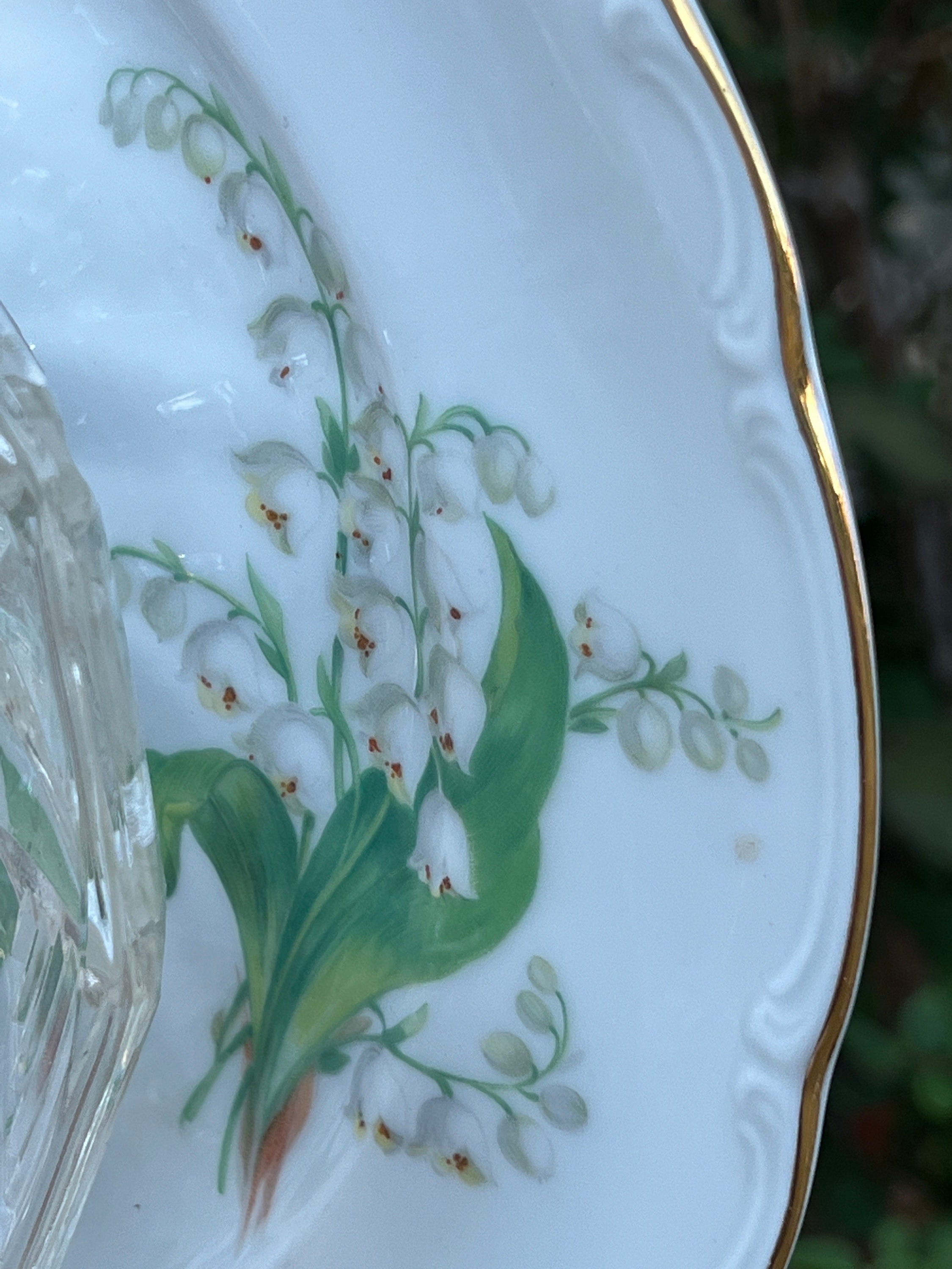 Repurposed Glass Plate Flower Glass Garden Art Glass Flower Plate ...