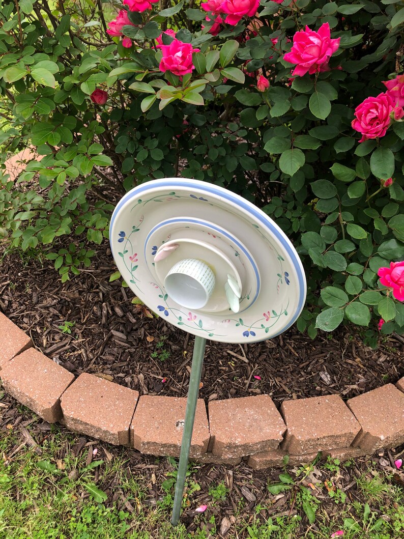 Repurposed Glass Plate Flowerglass Garden Art Flower Plate - Etsy