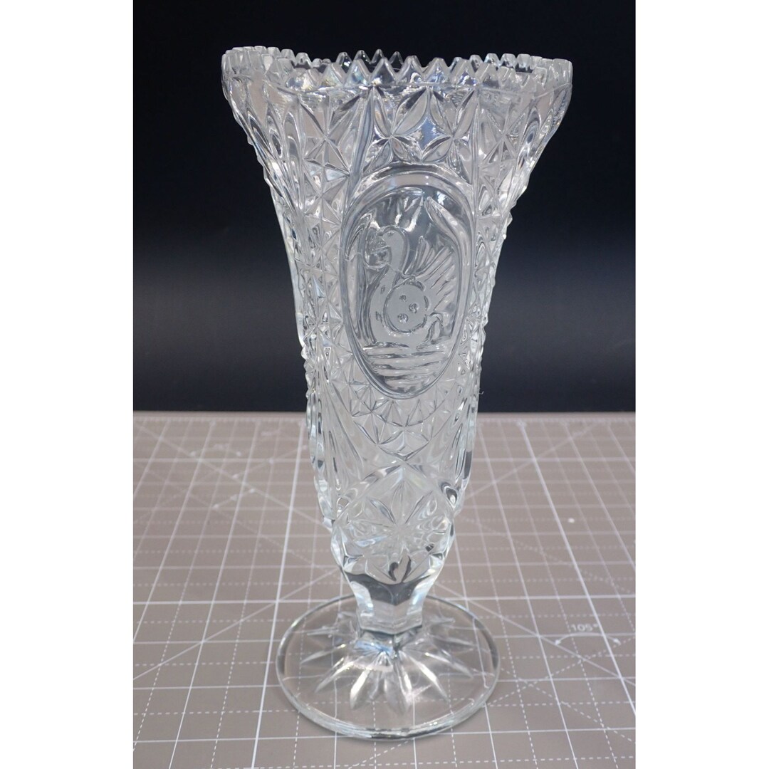 8 V Shaped Cut Glass Vase With Etched Swan Designs - Etsy