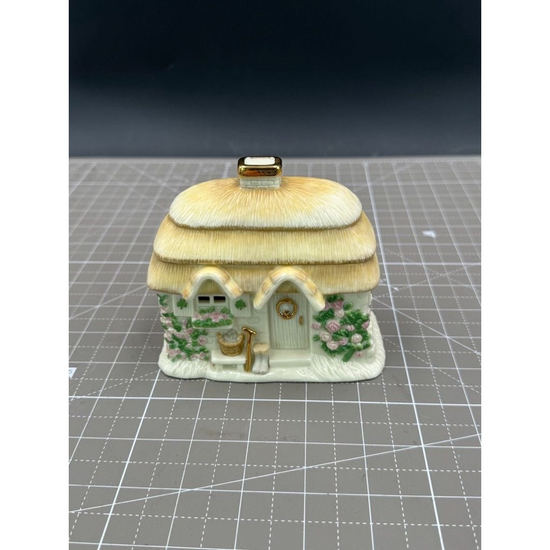 Lenox the Irish Blessing Cottage Figure Plays When Irish Eyes Are ...
