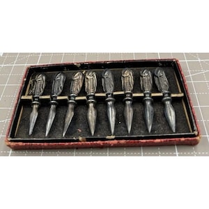 8 Pairs of Vintage Crest Silver Plated Corn on Cob Holders - Etsy