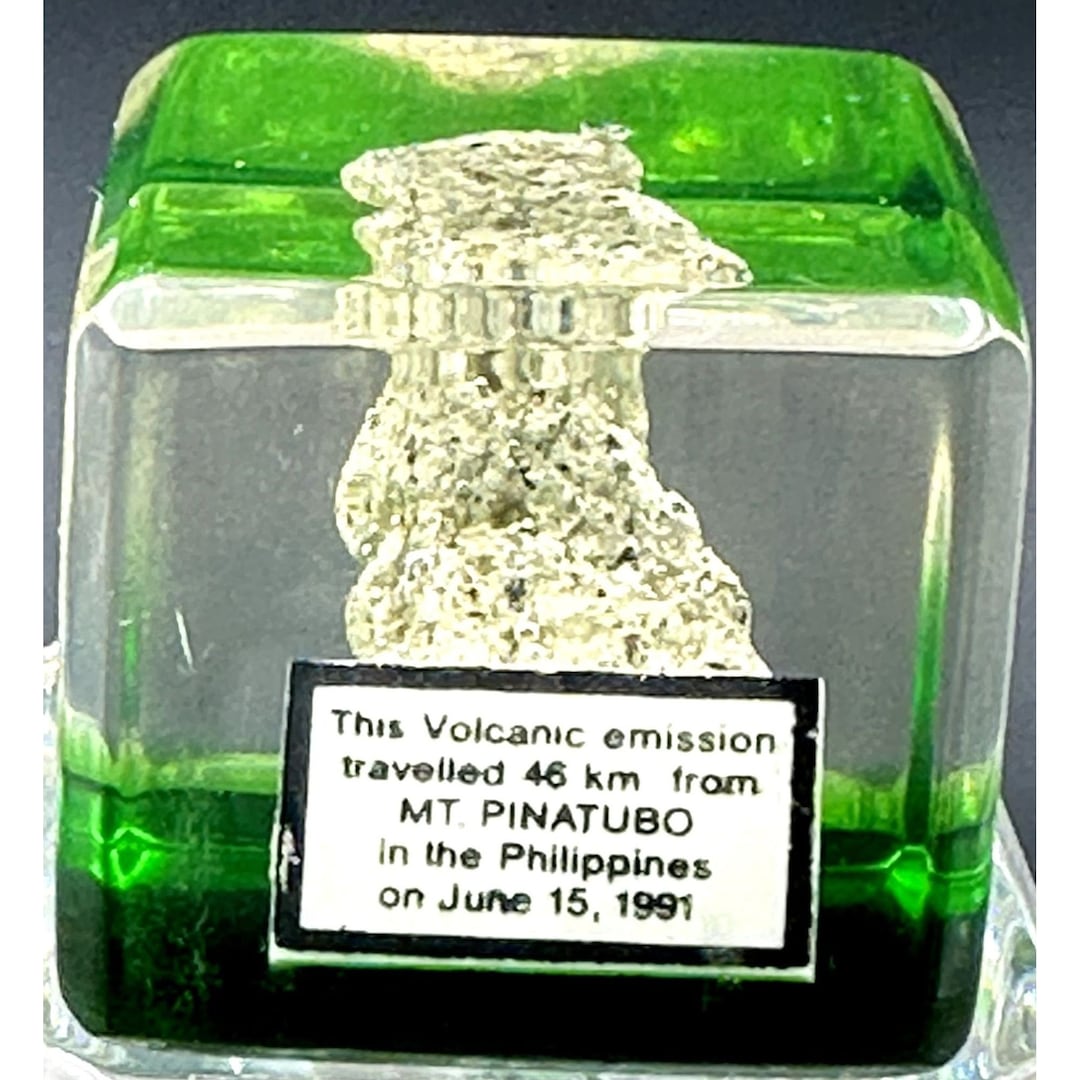 Mt Pinatubo Volcanic Ash Specimen 1991 Eruption Philippines Souvenir ...