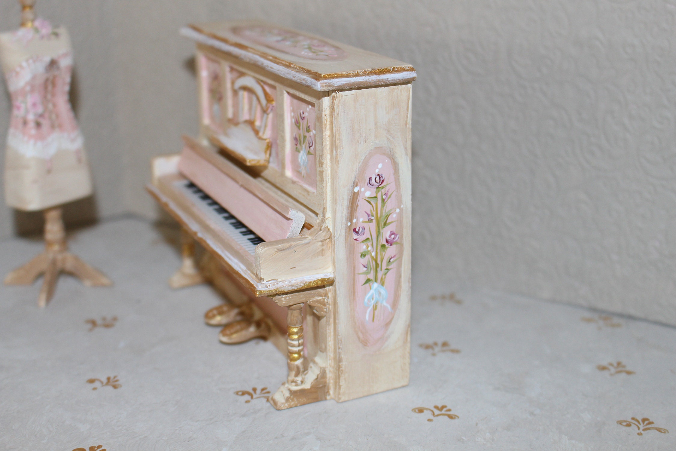 Miniature Piano, Musical Instrument, 1/12 Scale Dollhouse, HAND PAINTED ...