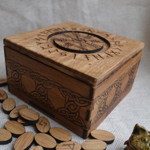 Viking Vegvisir Ornament | Etsy