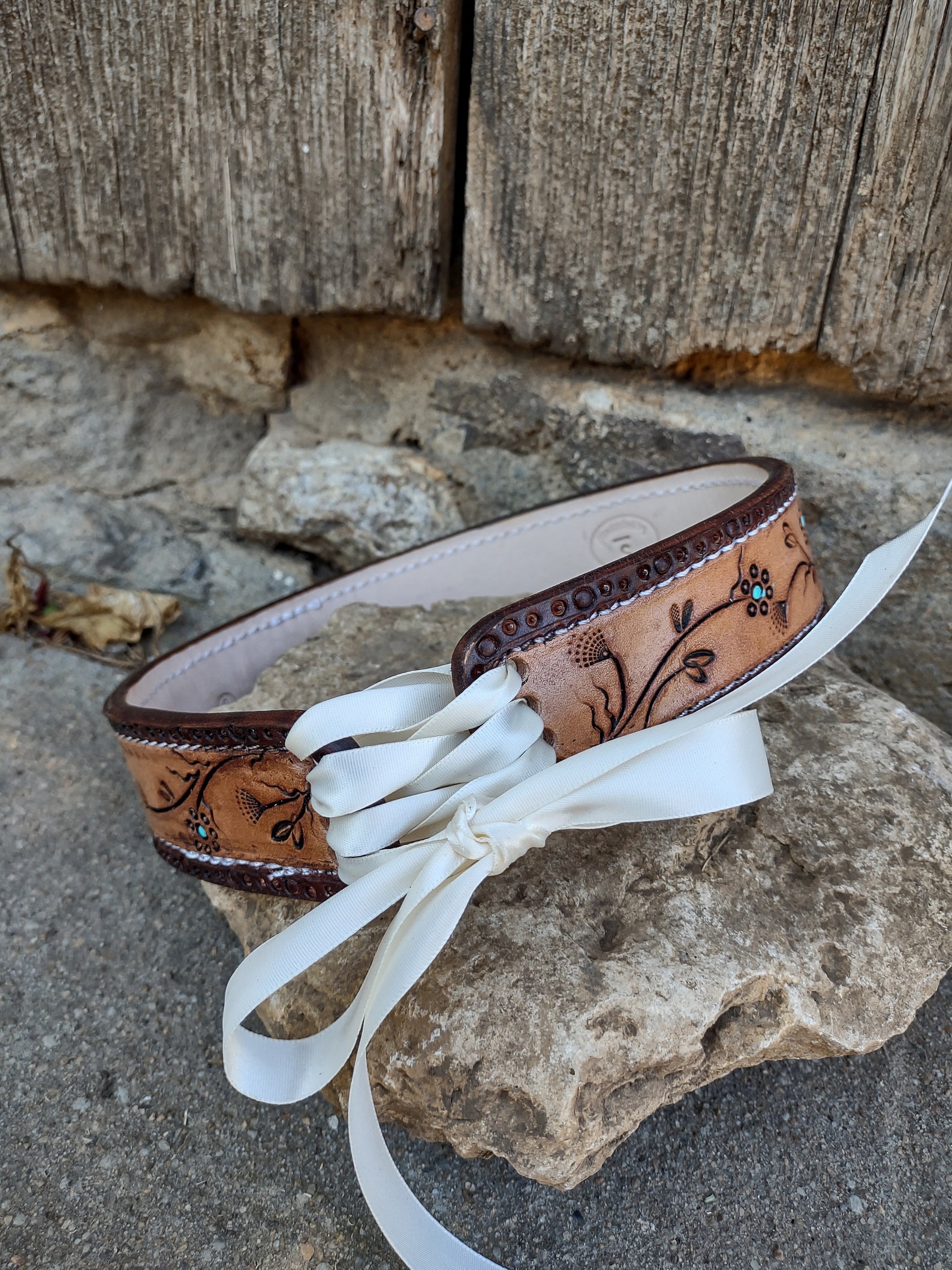 Tooled Leather Bridal Garter - Etsy