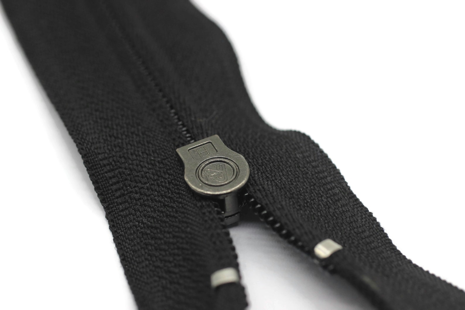 Coats Black Metal Zippers, Open Bottom, 120 Cm (47 Inches) Zipper ...