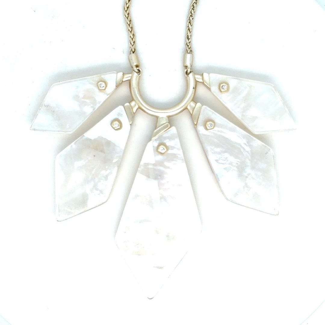 Kendra Scott Mari Mother of Pearl Necklace - Etsy