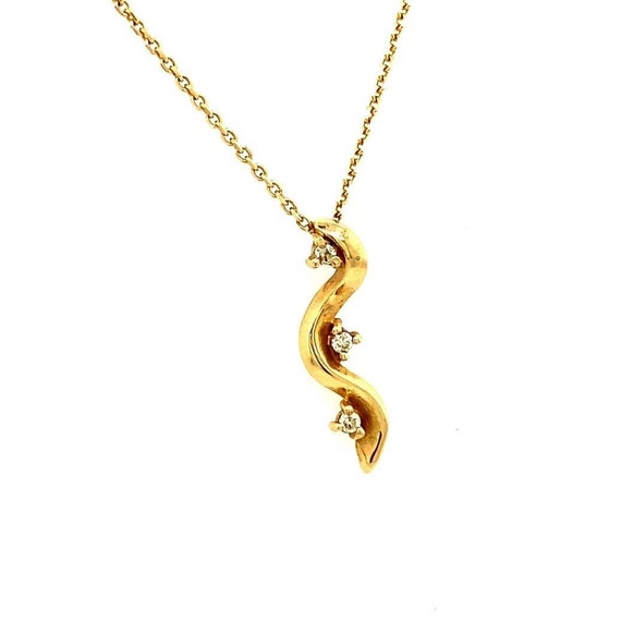 14k Diamond Wavy Pendant Necklace - Gem