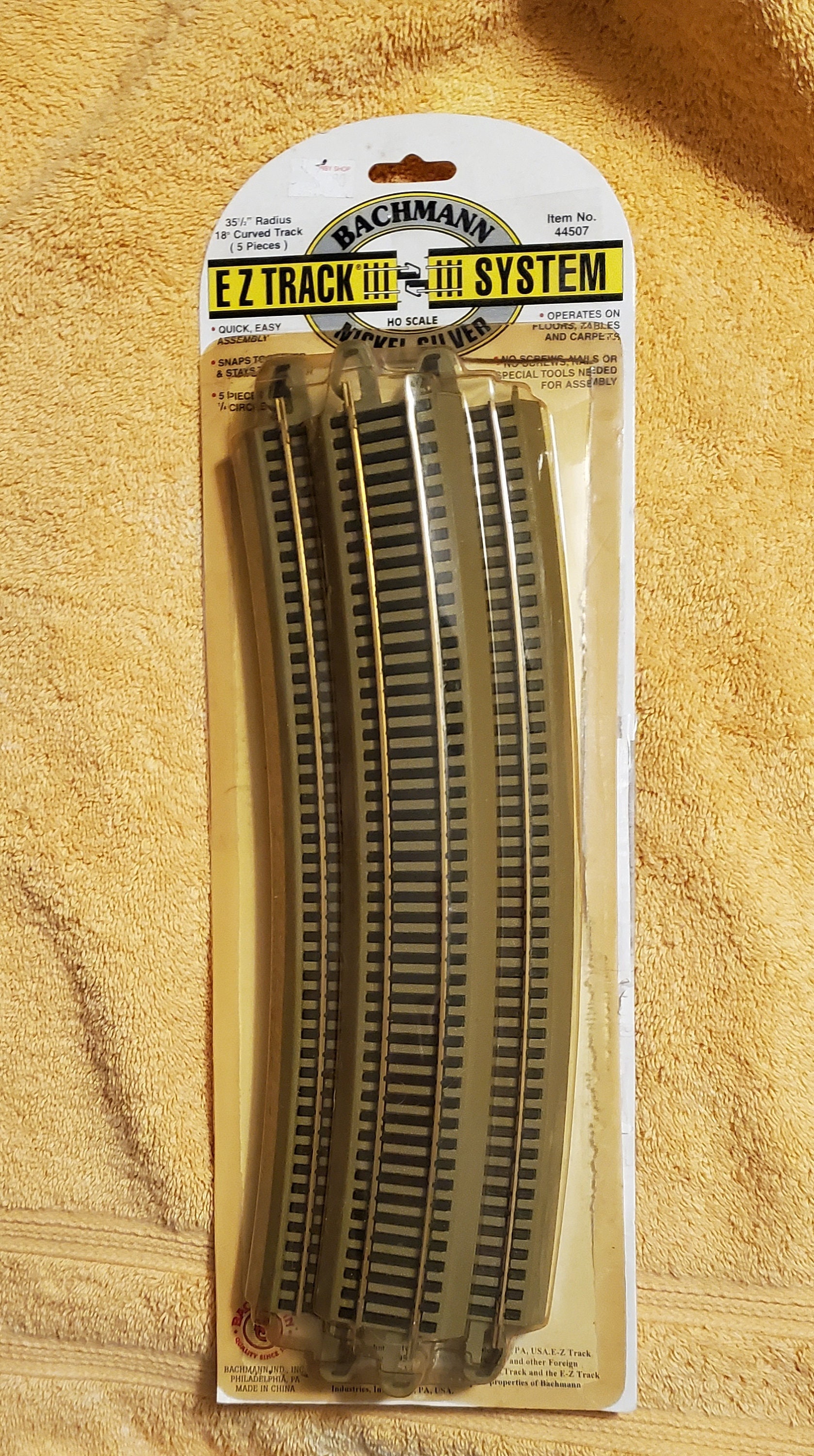 Vintage Bachmann EZ Track System 5 pc Snap Together Railroad