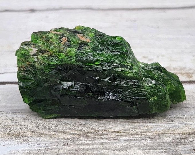 Chrome Diopside Rough Crystal From Russia, Raw Chrome Diopside Crystal ...