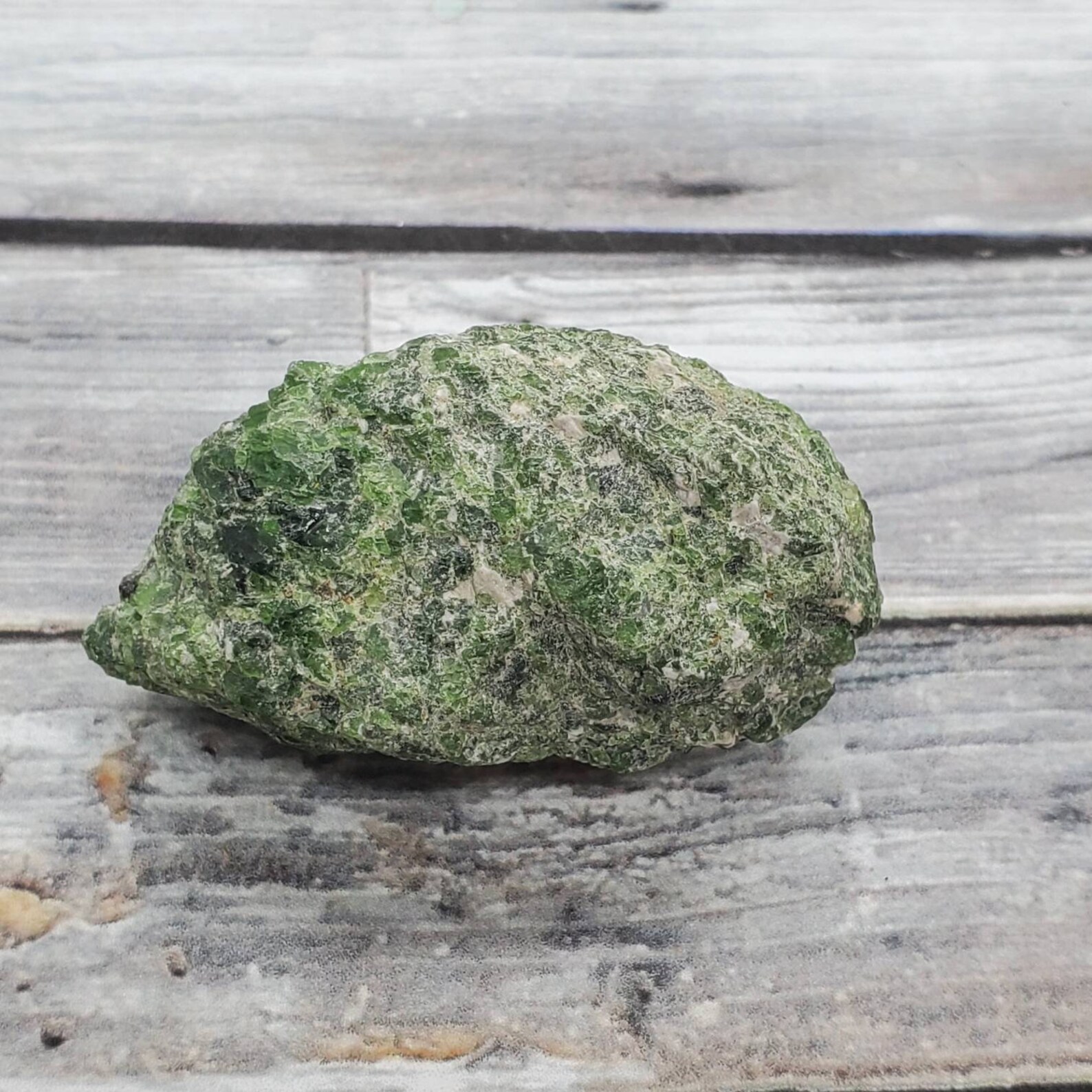 Rough Chrome Diopside Crystal Raw Chrome Diopside Gemstone | Etsy