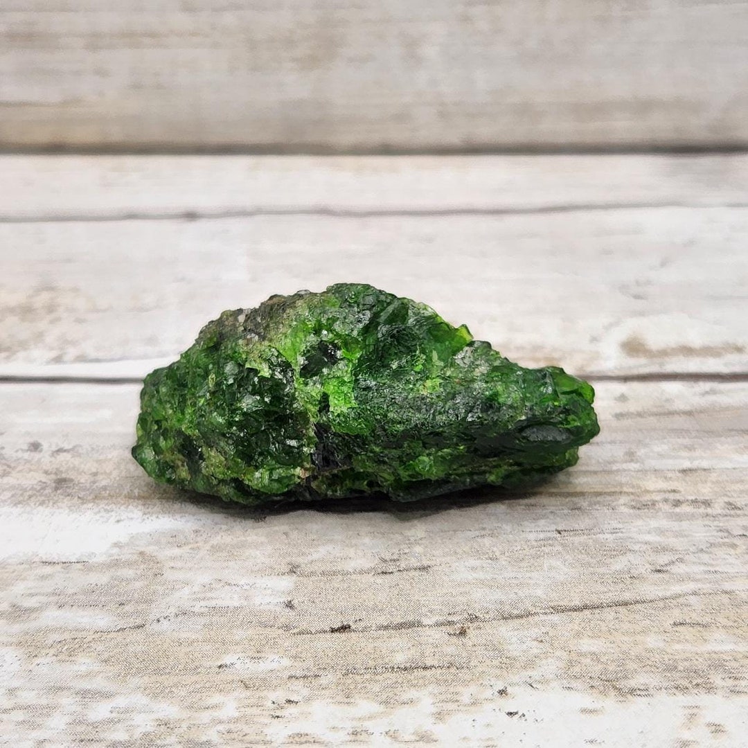 Chrome Diopside Rough Crystal From Russia, Raw Chrome Diopside Crystal ...