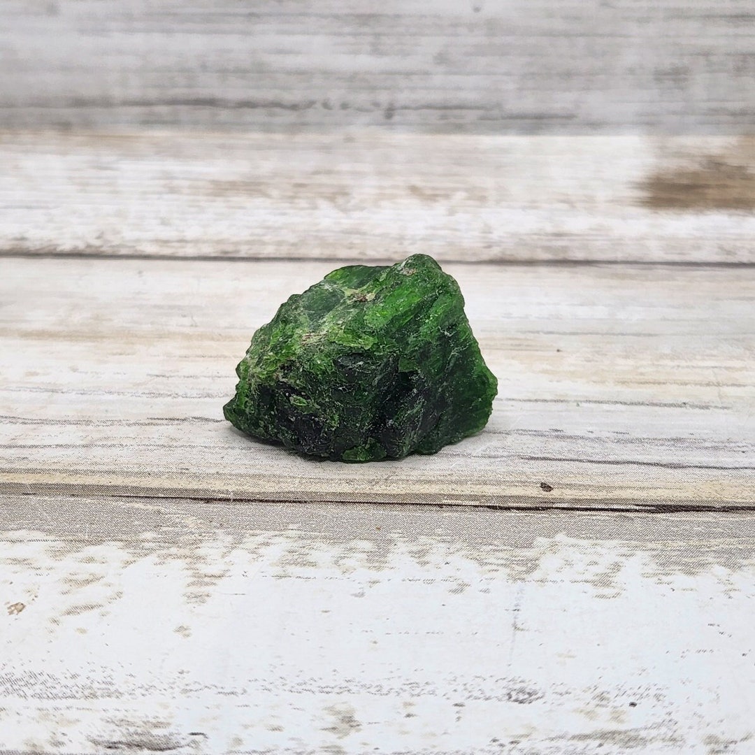 Chrome Diopside Rough Crystal From Russia, Raw Chrome Diopside Crystal ...