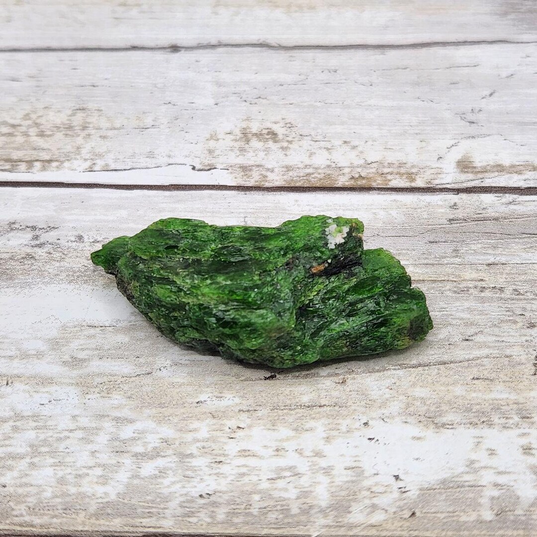 Chrome Diopside Rough Crystal From Russia, Raw Chrome Diopside Crystal ...