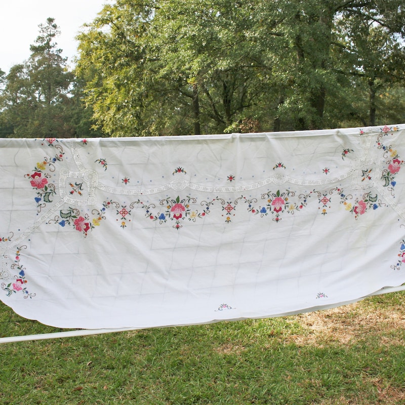 Needlepoint Table Cloth - Etsy