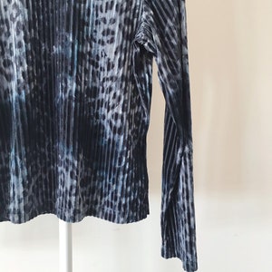 Vintage Velvet Top Blue Purple Long Sleeve Minimalist 90s Retro Style ...