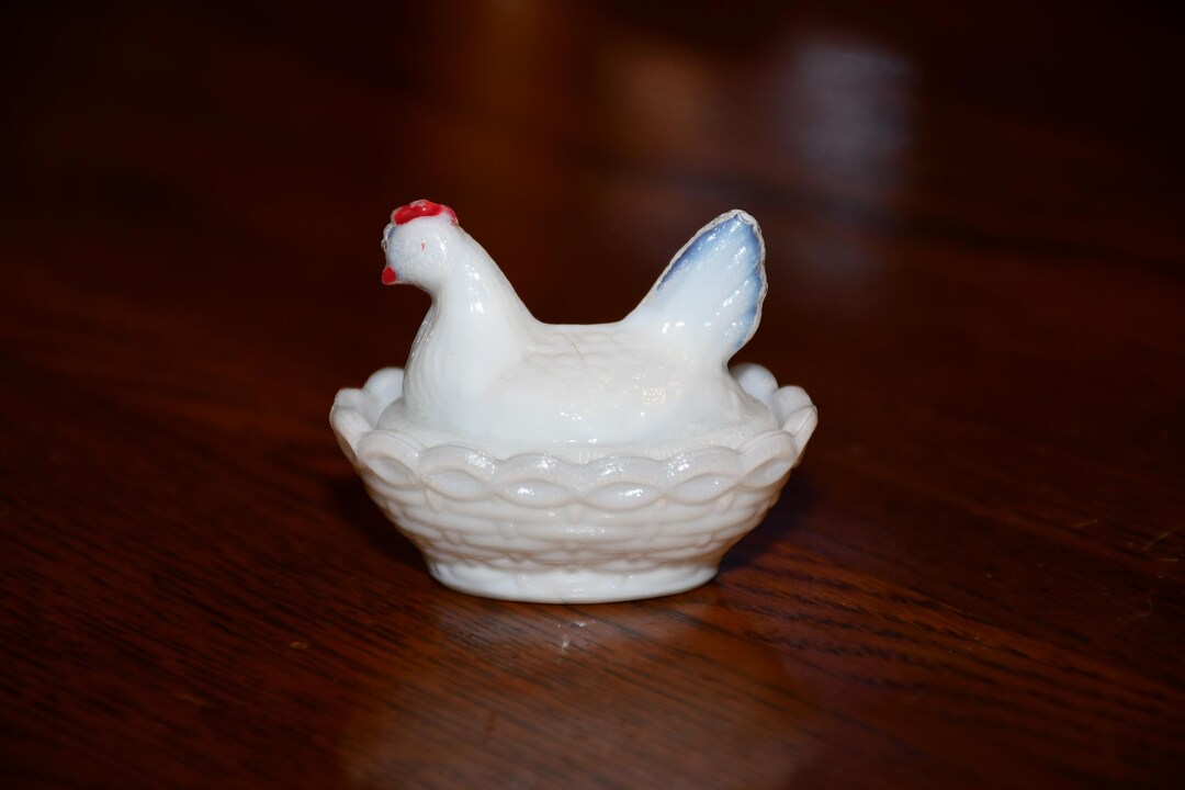 Vintage Milk Glass Mini Hen on Nest - Etsy