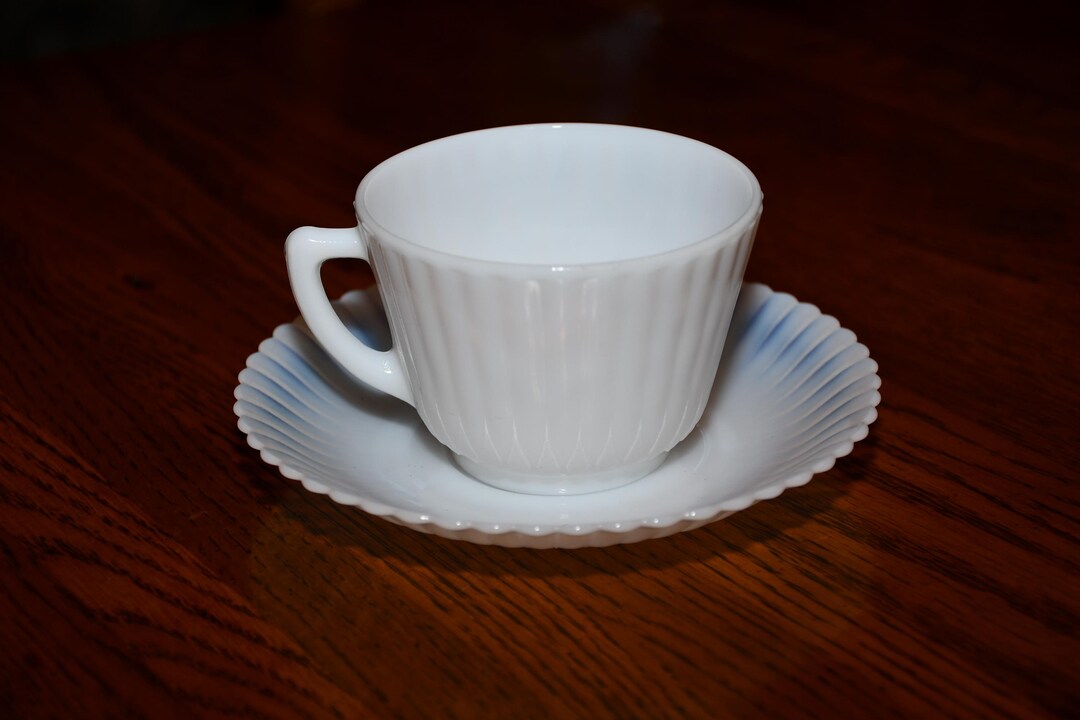 Vintage Macbeth Evans Milk Glass Opalescent Monax Petalware Teacup ...
