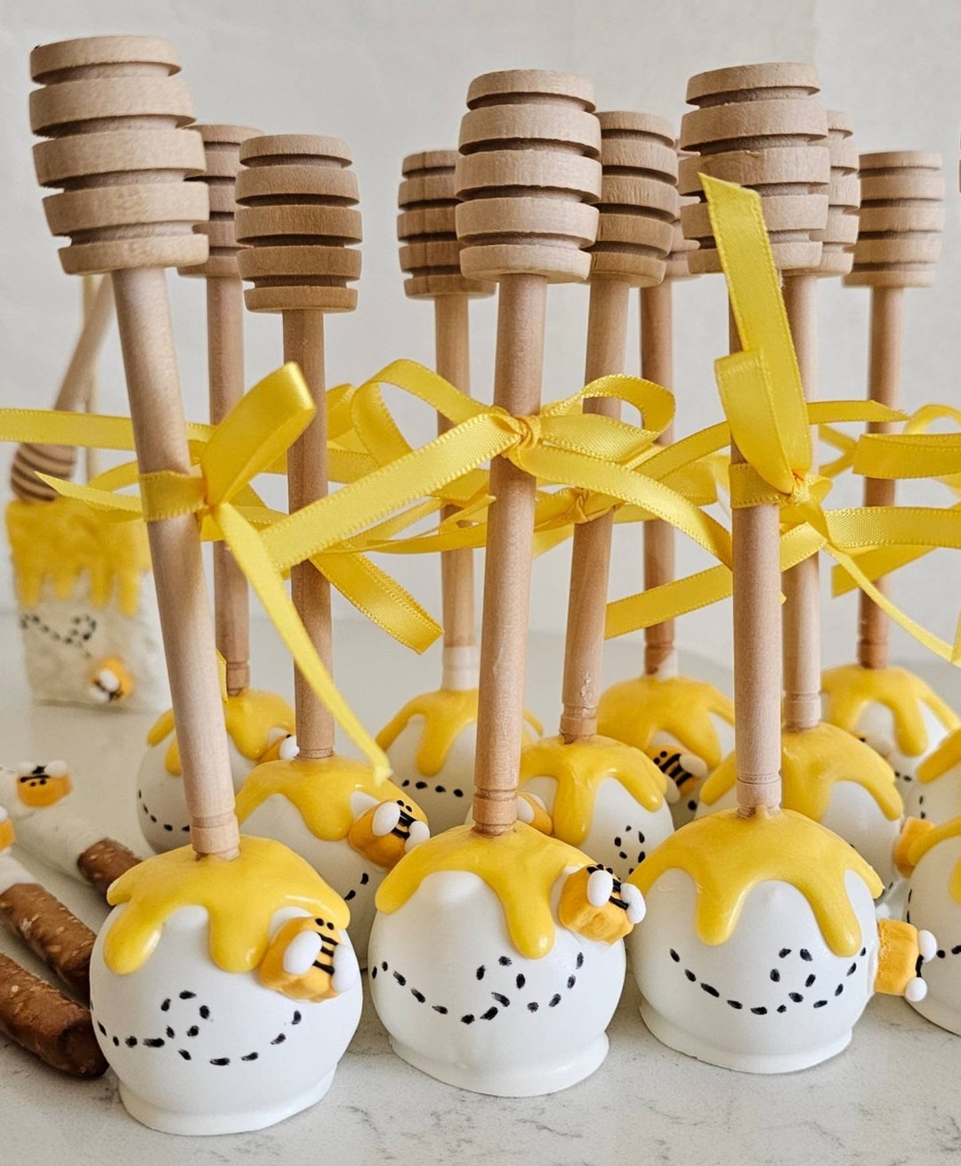 18 Winnie the Pooh Honey Bee Cake Pops With Honey Stick (please Read ...