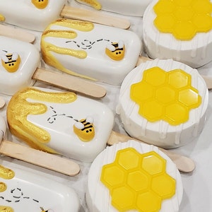 Winnie the Pooh Chocolate Covered Oreos - Etsy