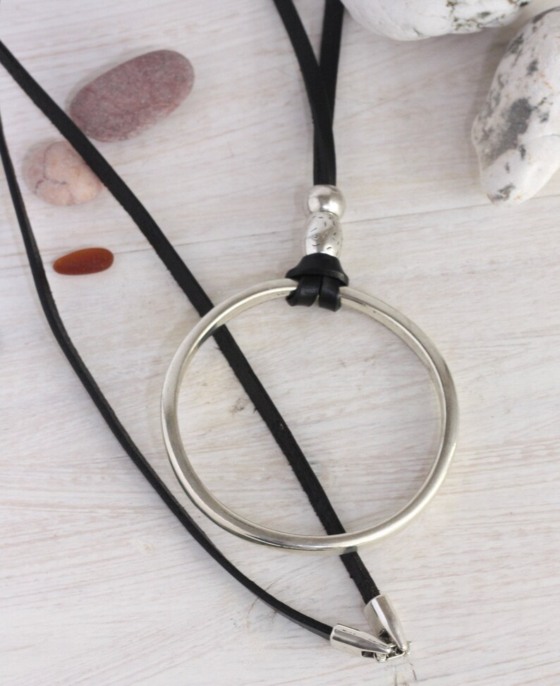 Loop Necklace Silver Eyeglass Necklace Large Circle Pendant - Etsy