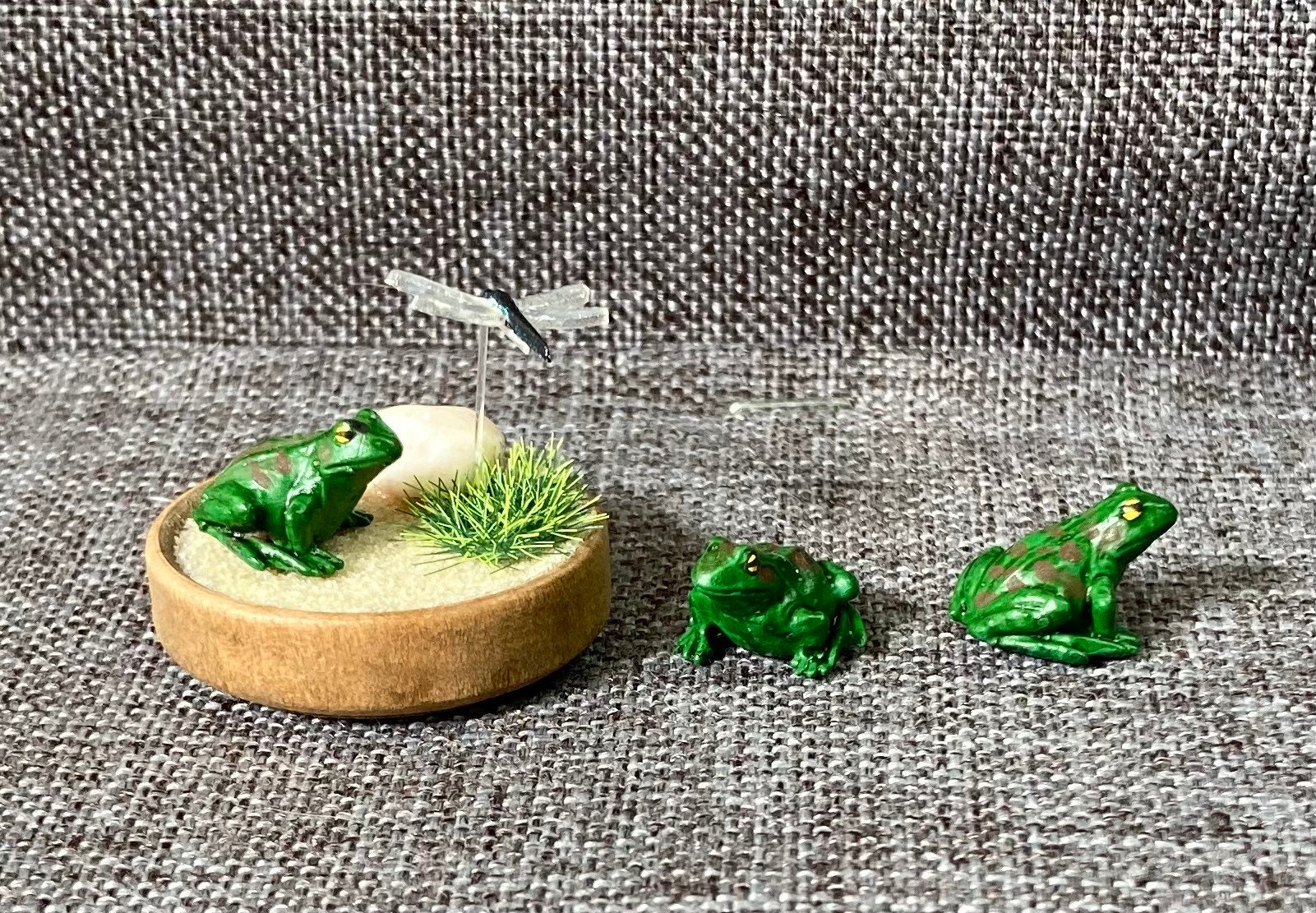 Miniature Pet Frog 1/12 Scale for Dollhouse Diorama - Etsy