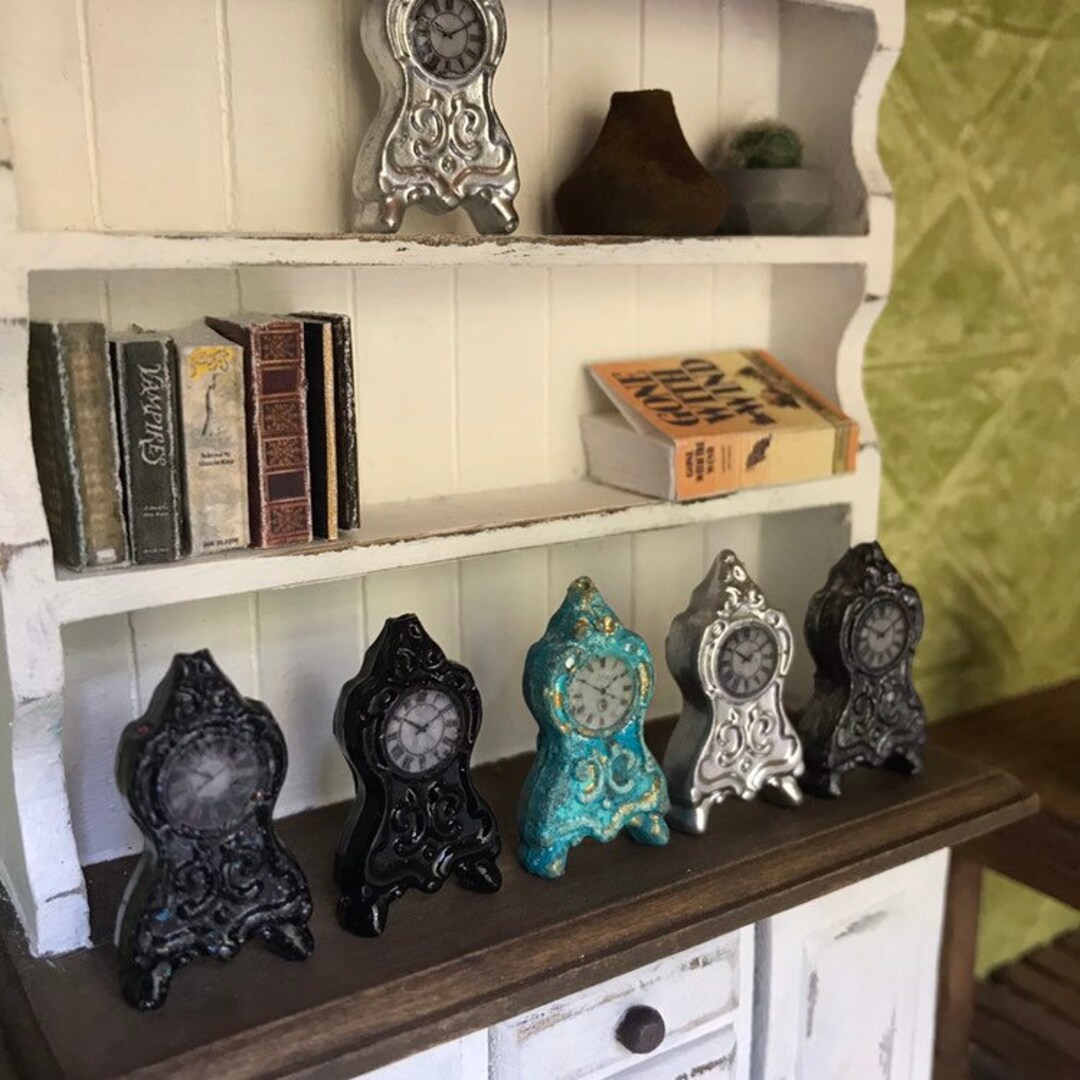 Miniature Dollhouse Clock 1/12 Scale - Etsy