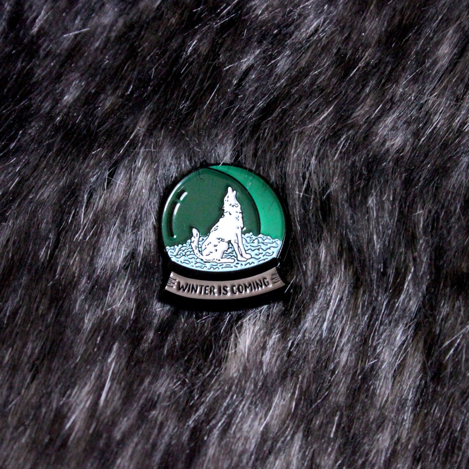 House Stark Pin - Game of Thrones Enamel Pin- Winterfell - Jon Snow ...