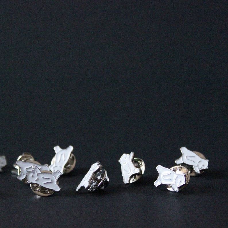 Polar Bear Enamel Pin -polar Bear Brooch- Mini Pin - Etsy