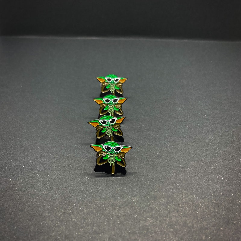 Grogu Enamel Pin - Etsy