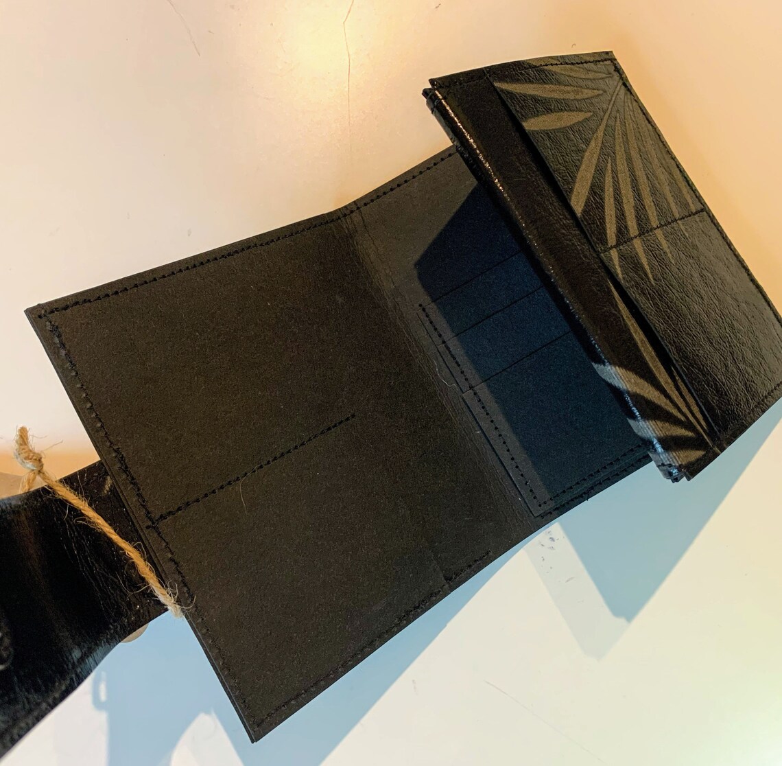 Geldbeutel aus waschbaren Papier mit RFID-Blocker - Etsy.de