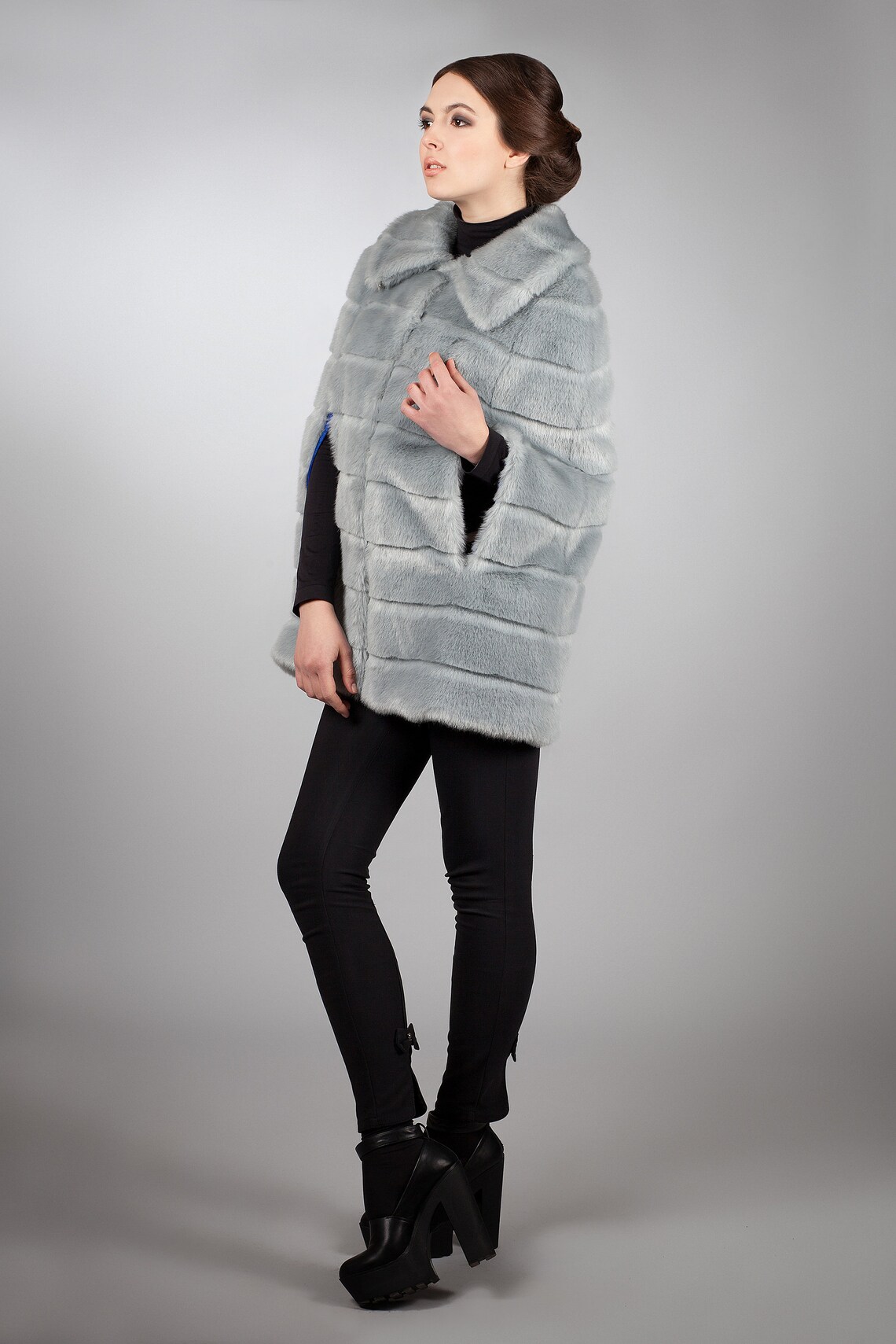 Women cape-coat. Fur cape. Winter cape coat. Gift for her. | Etsy