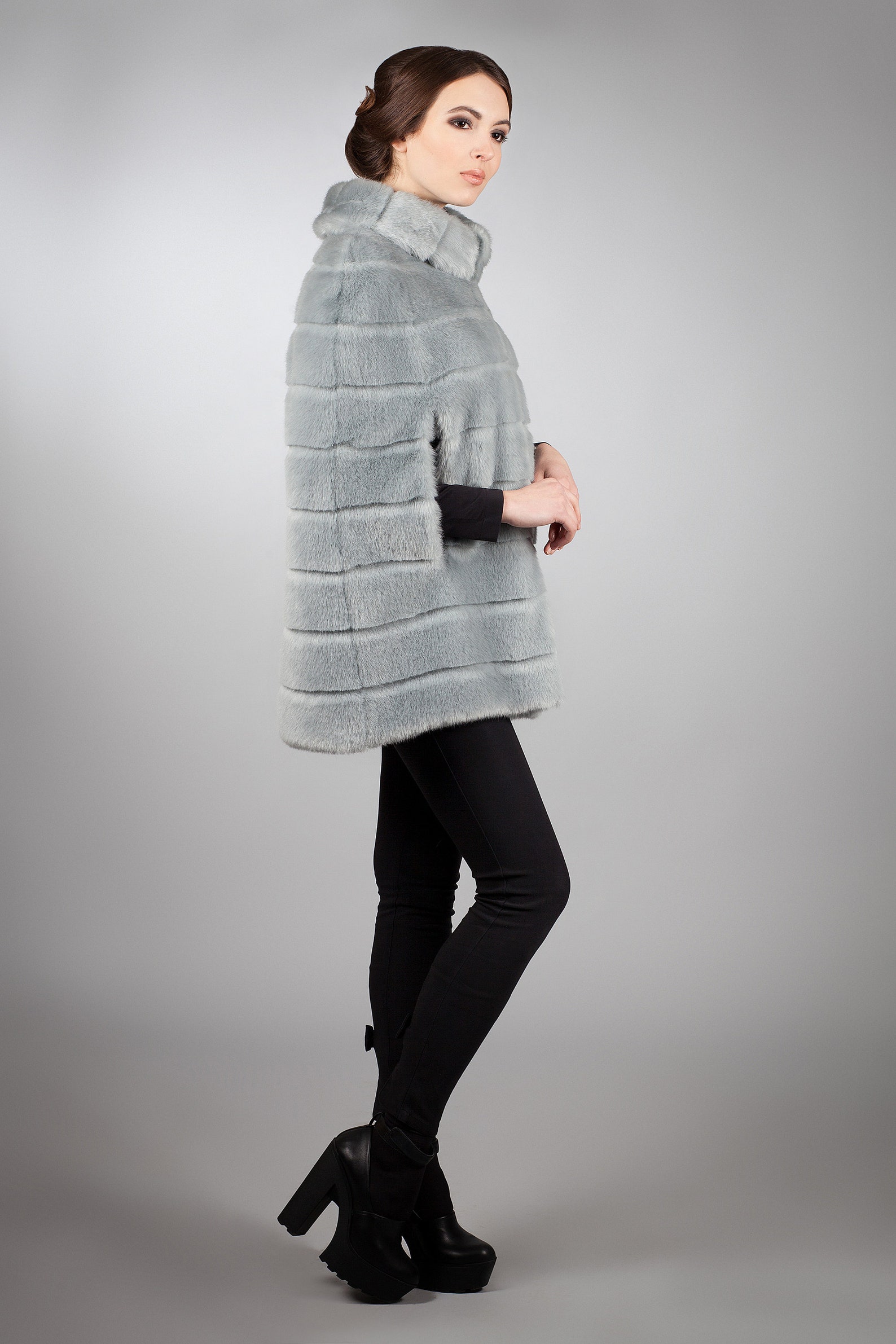 Women cape-coat. Fur cape. Winter cape coat. Gift for her. | Etsy