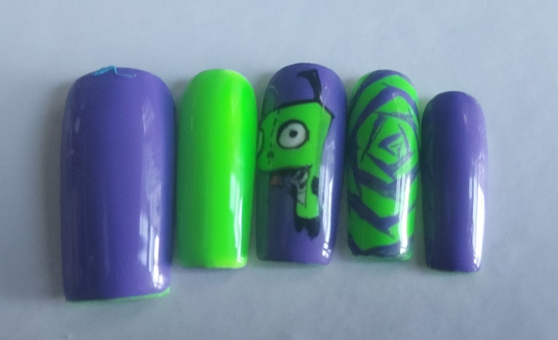 Invader Zim Gir Press-on Nails - Etsy
