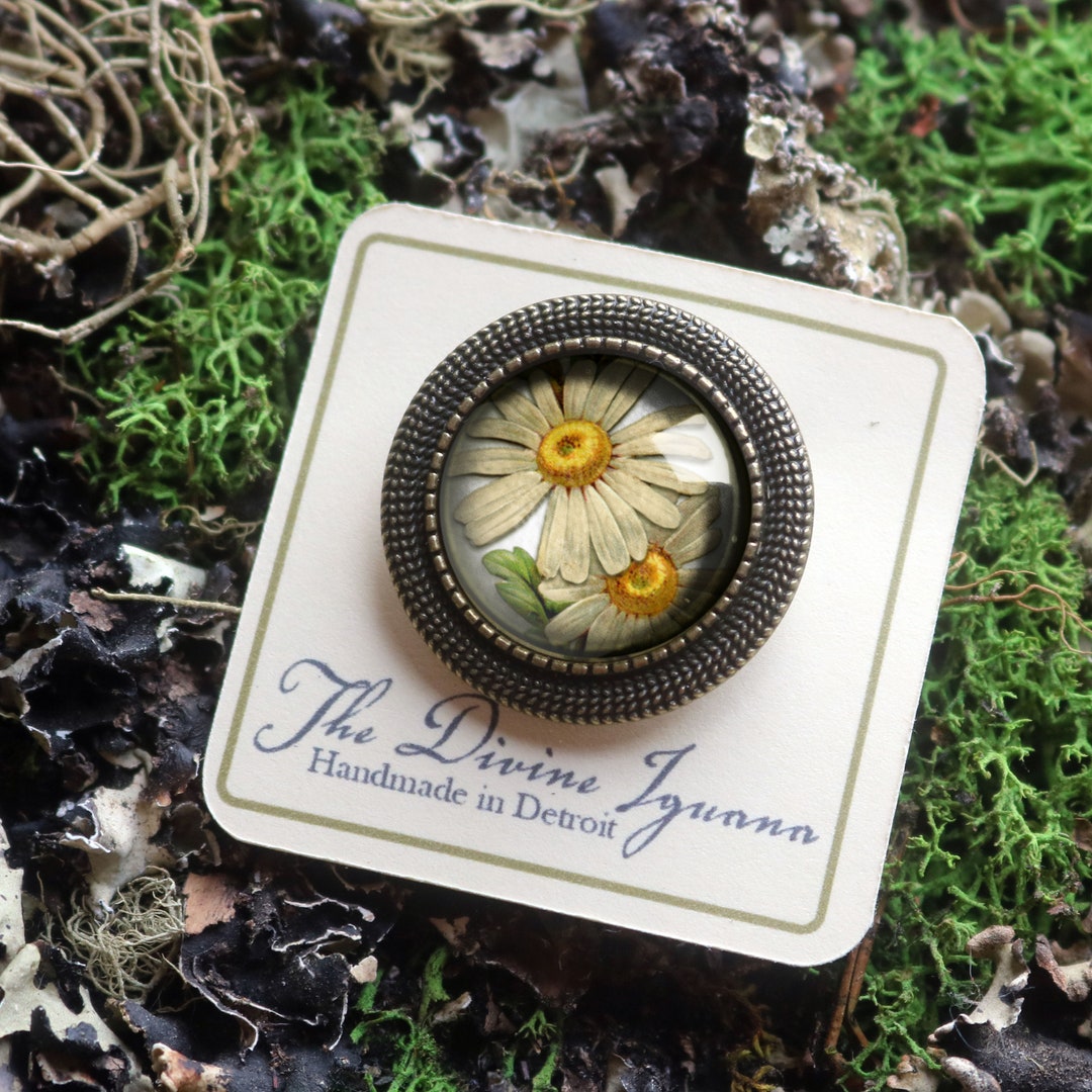 Daisy Flower Vintage Inspired Pin Brooch - Etsy