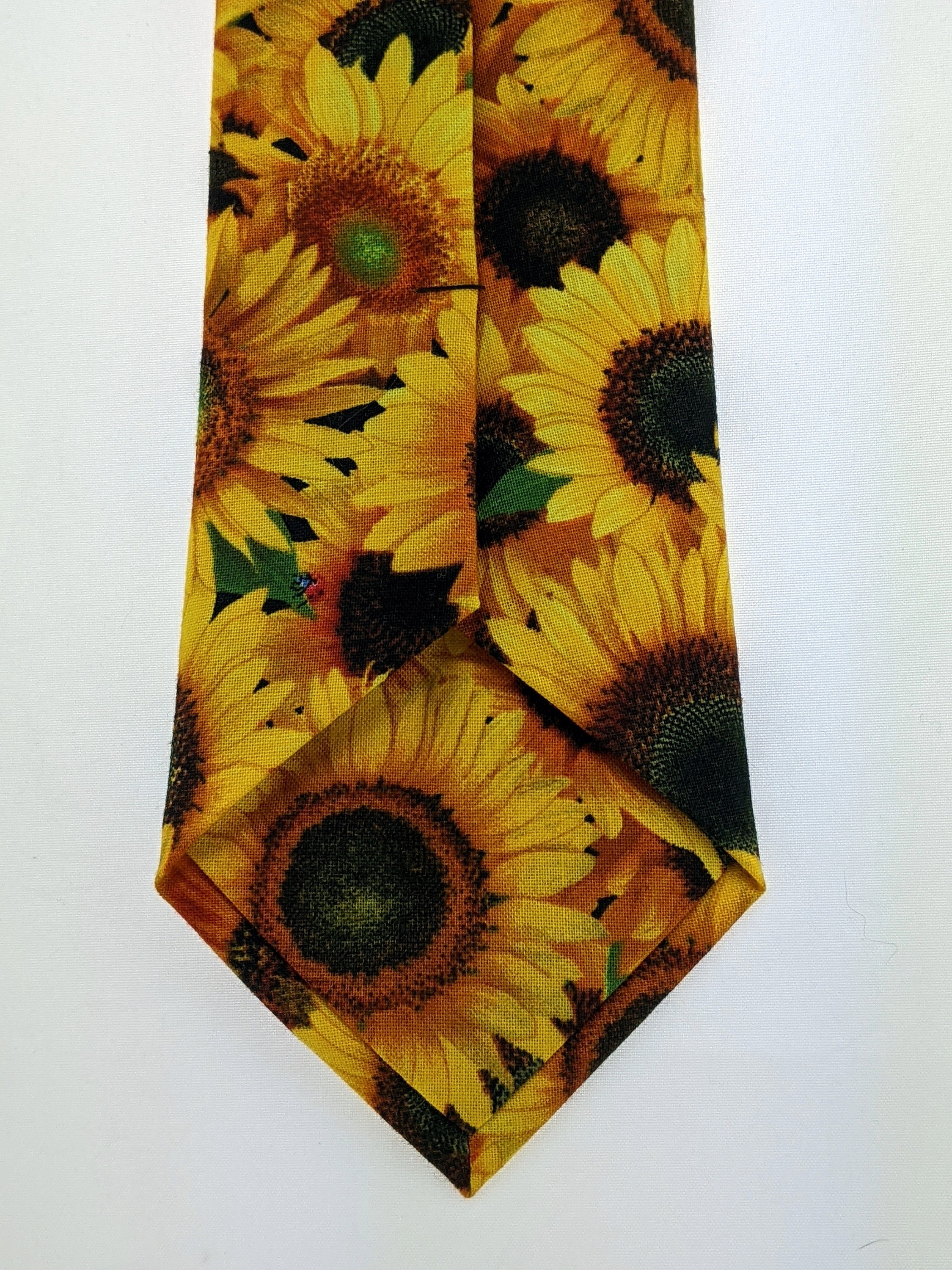 Sunflower Necktie – Mens Ties with Sunflowers