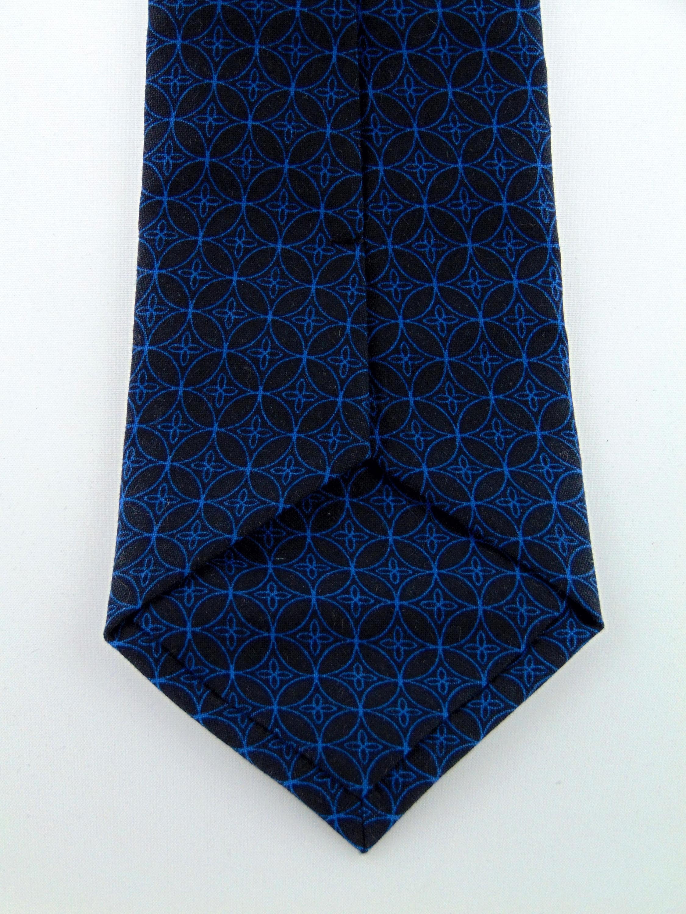 Blue Neck Tie – Mens Navy Necktie with Classic Pattern, Makes a Great ...