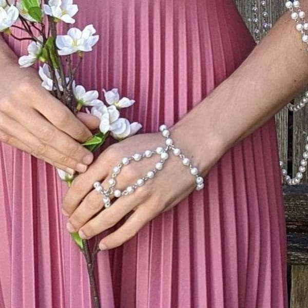 Phoebe Rings - Etsy UK