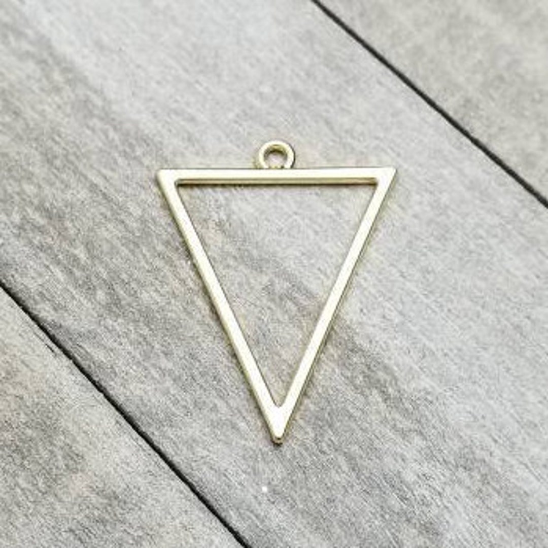 1 PIECE Triangle Pendant Light Gold Plated, Triangle Pendant, Geometric ...