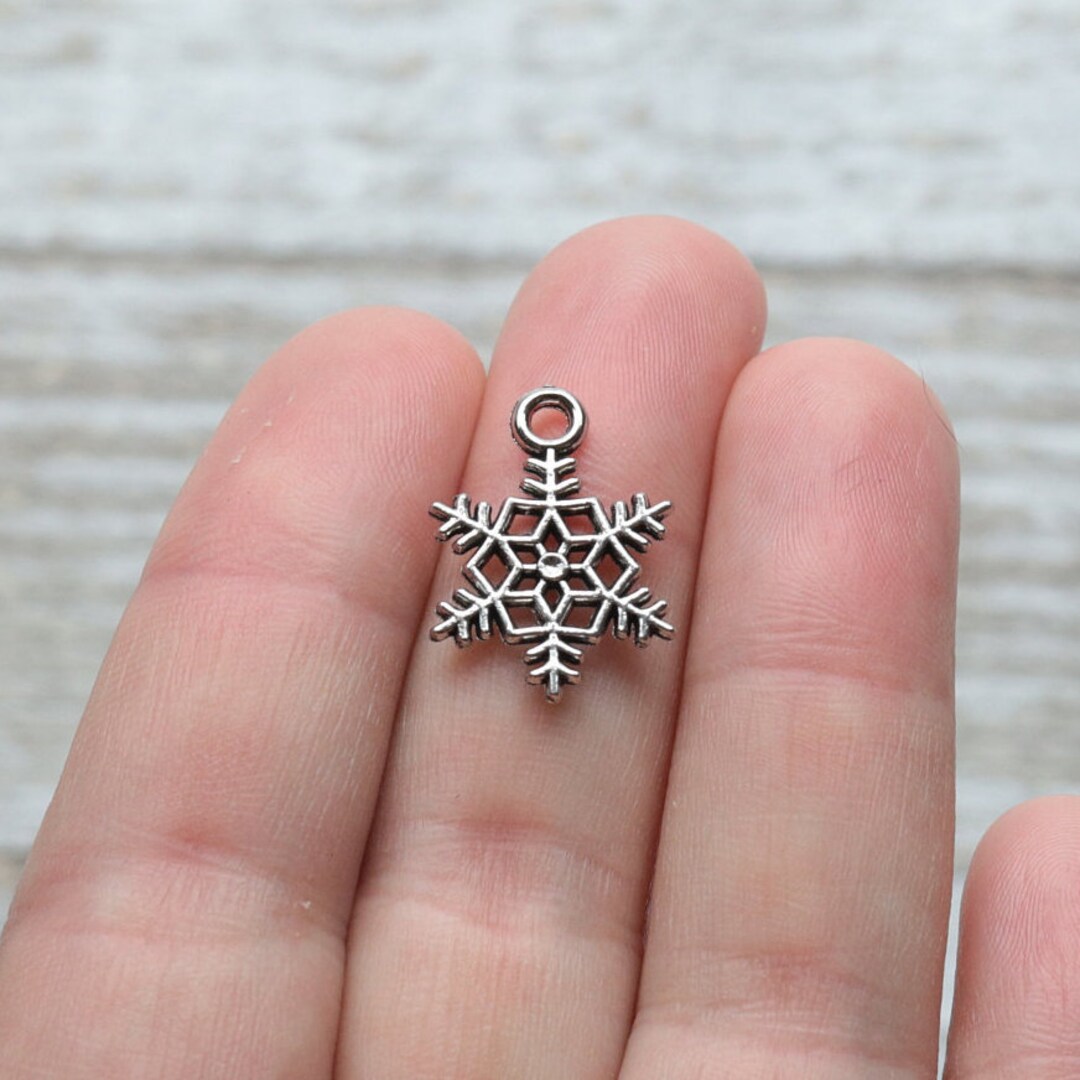 5 PIECES Snowflake Charm, Snow Charm, Winter Charm, Holiday Charm ...