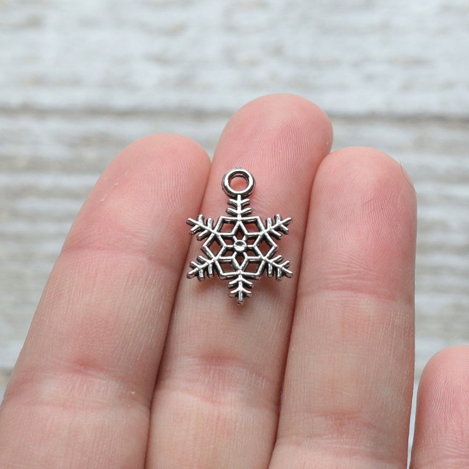 5 PIECES Snowflake Charm Snow Charm Winter Charm Holiday - Etsy